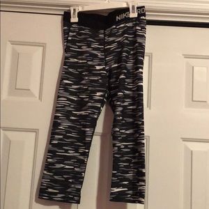 Nike | Pants & Jumpsuits | New Nike Cropped Leggings | Poshmark